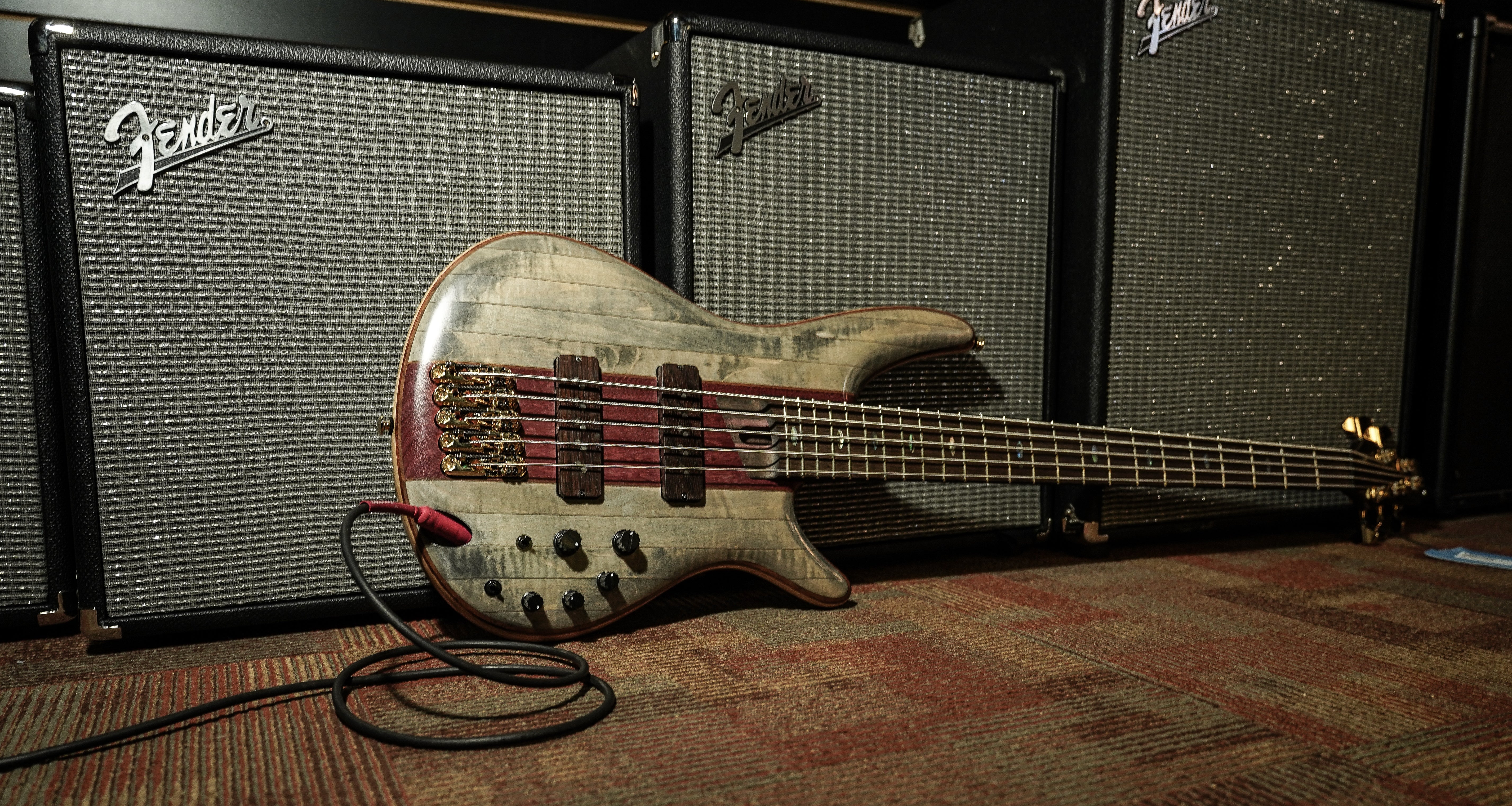 Bass Guitars – Morgan Music